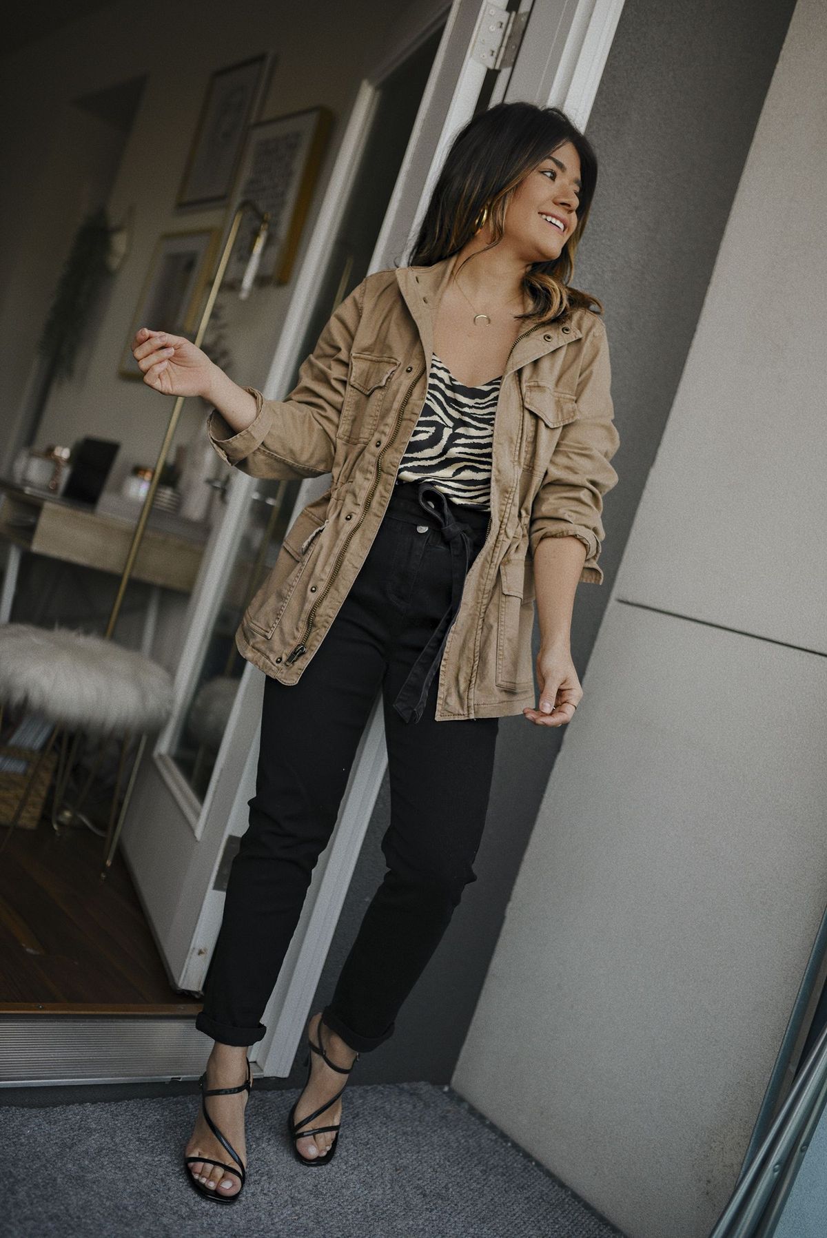 How To Wear Safari Jackets For Women: Easy To Copy Looks 2023 | Fashion ...