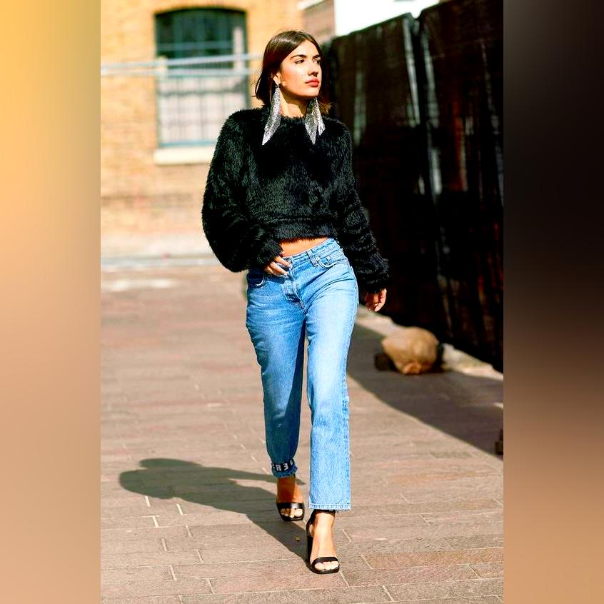 What Shoes To Wear With Boyfriend Jeans: Simple Tips 2023 | Fashion Canons